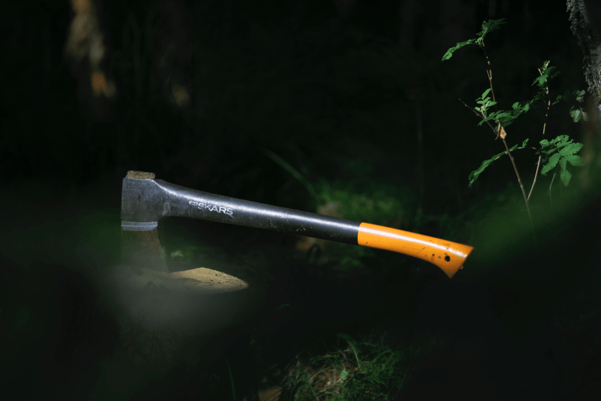 Fiskars X7 Hatchet - A CoreMoment Outdoors Review